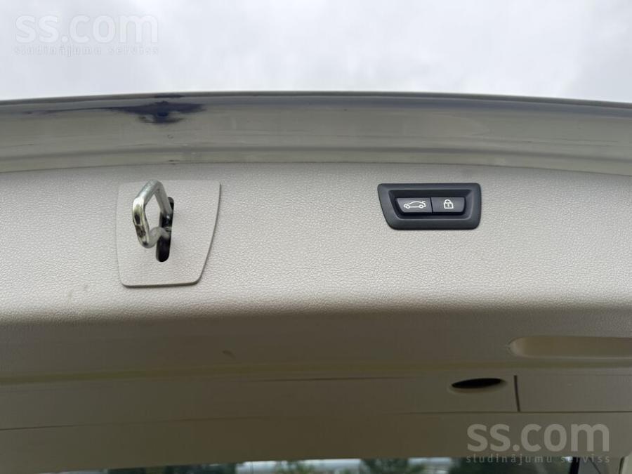 Grey BMW 320 2015 in Riga, with an engine capacity of 2.00 L and mileage of 320 thousand km for 8700 €, photo 12 on AUTOMOTO.COM.LV
