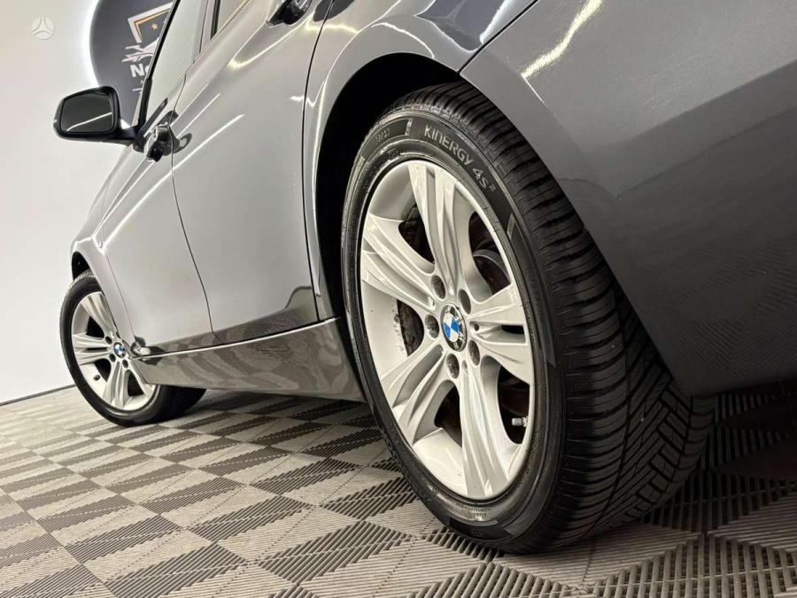 Grey BMW 320 2015 in Marijampole, with an engine capacity of 2.00 L and mileage of 281 thousand km for 10550 €, photo 22 on AUTOMOTO.COM.LV