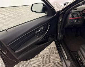Grey BMW 320 2015 in Marijampole, with an engine capacity of 2.00 L and mileage of 281 thousand km for 10550 €, photo 26 on AUTOMOTO.COM.LV