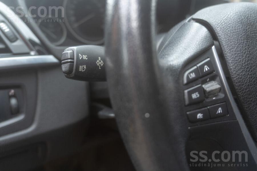 Pelēks BMW 320 2015 Rīga, ar dzinēja tilpumu 2.00 L un nobraukumu 263 tūkst. km par 10500 €, foto 22 vietnē AUTOMOTO.COM.LV