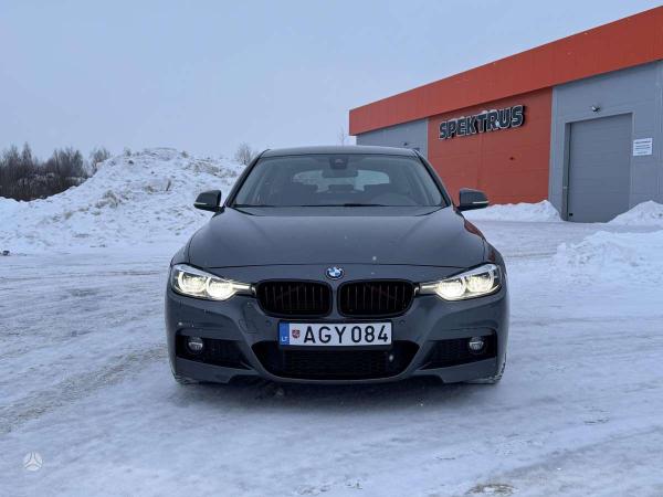 Pelēks BMW 320 2016 Panevēža, ar dzinēja tilpumu 2.00 L un nobraukumu 202 tūkst. km par 13500 €, foto 1 vietnē AUTOMOTO.COM.LV