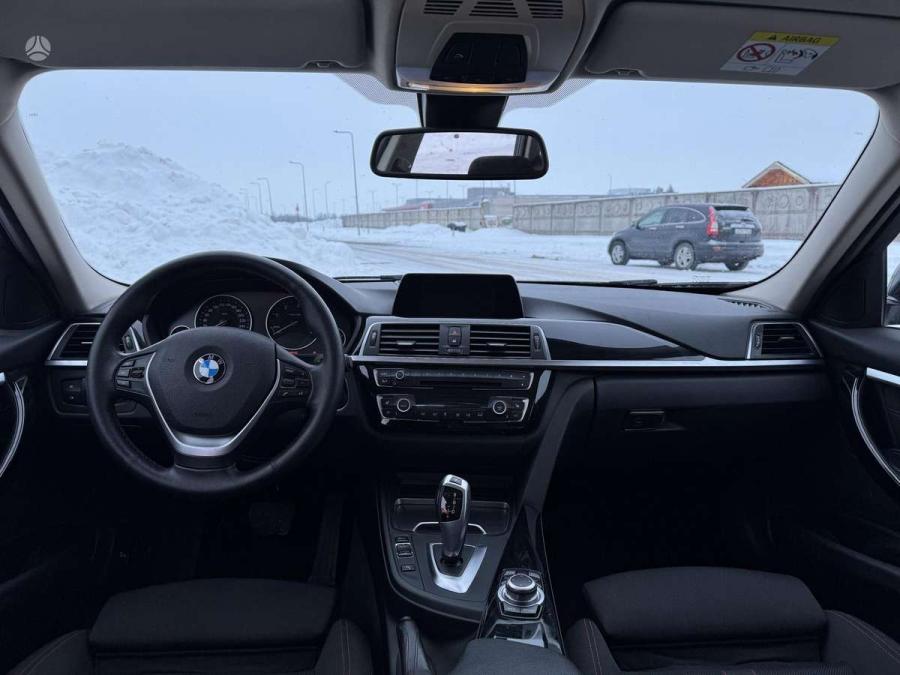 Pelēks BMW 320 2016 Panevēža, ar dzinēja tilpumu 2.00 L un nobraukumu 202 tūkst. km par 13000 €, foto 12 vietnē AUTOMOTO.COM.LV