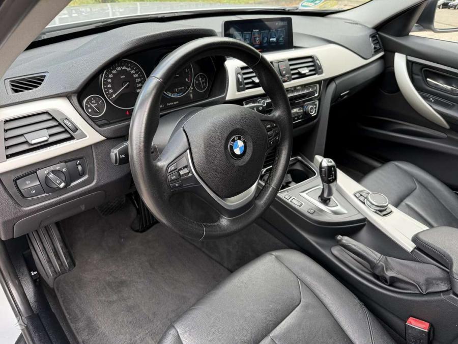 Pelēks BMW 320 2016 Kazlų Rūda, ar dzinēja tilpumu 2.00 L un nobraukumu 312 tūkst. km par 9000 €, foto 25 vietnē AUTOMOTO.COM.LV