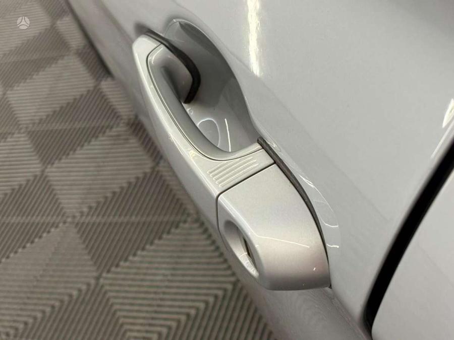 Grey BMW 320 2016 in Marijampole, with an engine capacity of 2.00 L and mileage of 273 thousand km for 13650 €, photo 28 on AUTOMOTO.COM.LV