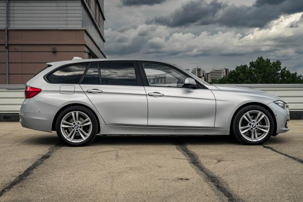 Grey BMW 320 2016 in Riga, with an engine capacity of 2.00 L and mileage of 257 thousand km for 11990 €, photo 6 on AUTOMOTO.COM.LV