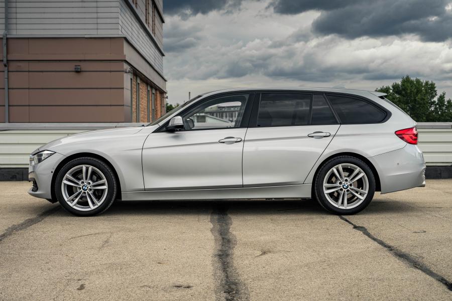 Grey BMW 320 2016 in Riga, with an engine capacity of 2.00 L and mileage of 257 thousand km for 11990 €, photo 11 on AUTOMOTO.COM.LV