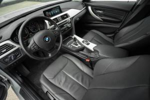 Grey BMW 320 2016 in Riga, with an engine capacity of 2.00 L and mileage of 257 thousand km for 11990 €, photo 12 on AUTOMOTO.COM.LV