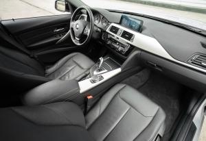 Grey BMW 320 2016 in Riga, with an engine capacity of 2.00 L and mileage of 257 thousand km for 11990 €, photo 31 on AUTOMOTO.COM.LV