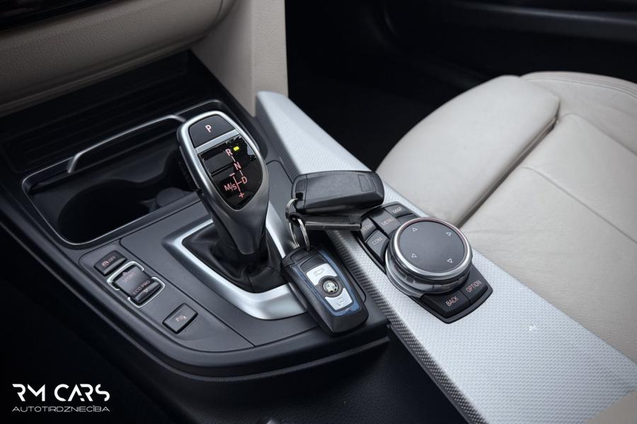 Grey BMW 320 2016 in Jelgava, with an engine capacity of 2.00 L and mileage of 245 thousand km for 12950 €, photo 21 on AUTOMOTO.COM.LV