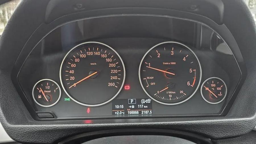 Grey BMW 320 2017 in Riga, with an engine capacity of 2.00 L and mileage of 199 thousand km for 12950 €, photo 28 on AUTOMOTO.COM.LV