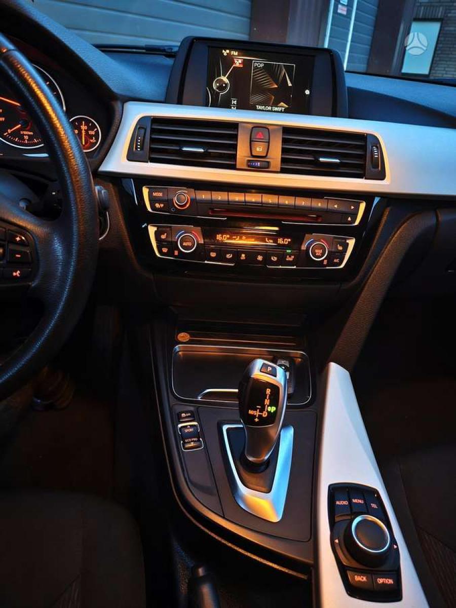 Pelēks BMW 320 2017 Kaišiadorys, ar dzinēja tilpumu 2.00 L un nobraukumu 275 tūkst. km par 8650 €, foto 33 vietnē AUTOMOTO.COM.LV