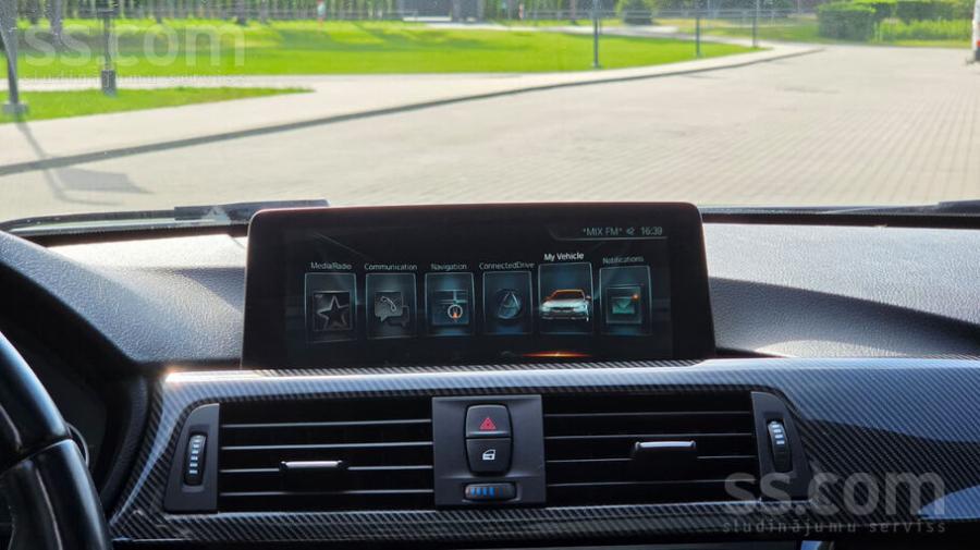 Grey BMW 320 2017 in Riga, with an engine capacity of 2.00 L and mileage of 123 thousand km for 16464 €, photo 11 on AUTOMOTO.COM.LV