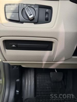 Grey BMW 320 2017 in Riga, with an engine capacity of 2.00 L and mileage of 217 thousand km for 10500 €, photo 9 on AUTOMOTO.COM.LV