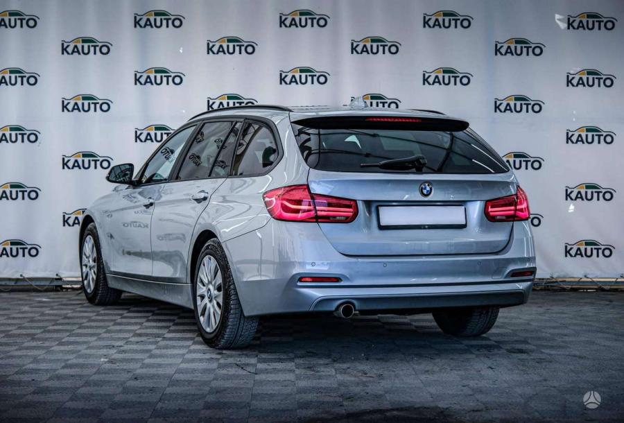 Grey BMW 320 2017 in Kaunas, with an engine capacity of 2.00 L and mileage of 297 thousand km for 9590 €, photo 5 on AUTOMOTO.COM.LV