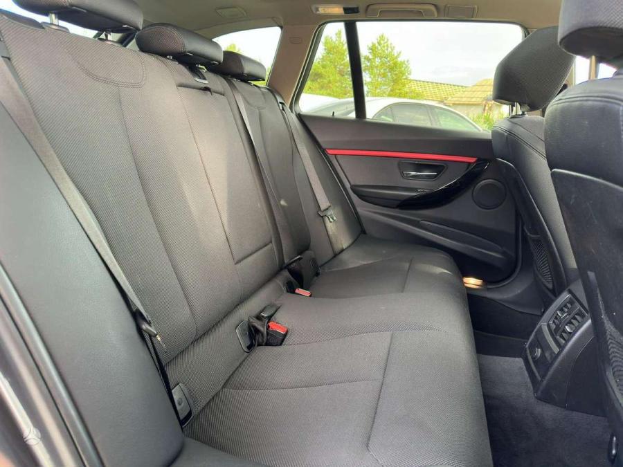 Grey BMW 320 2017 in Vilnius, with an engine capacity of 2.00 L and mileage of 274 thousand km for 11350 €, photo 27 on AUTOMOTO.COM.LV