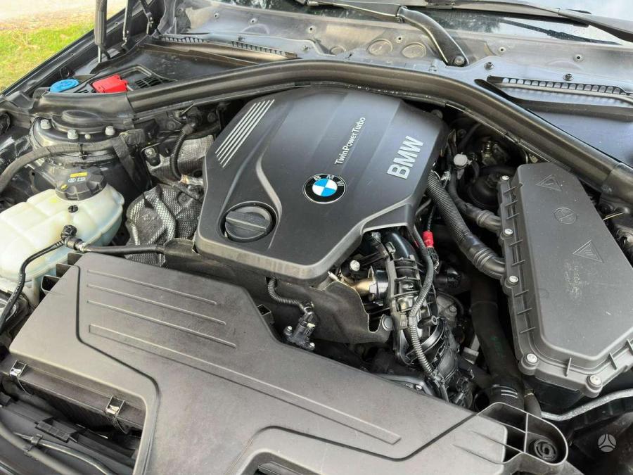 Grey BMW 320 2017 in Vilnius, with an engine capacity of 2.00 L and mileage of 274 thousand km for 11350 €, photo 40 on AUTOMOTO.COM.LV