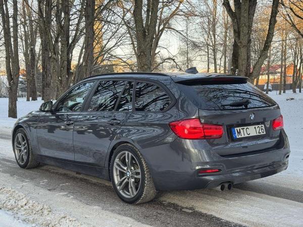 Grey BMW 320 2018 in Marijampole, with an engine capacity of 2.00 L and mileage of 297 thousand km for 12800 €, photo 4 on AUTOMOTO.COM.LV