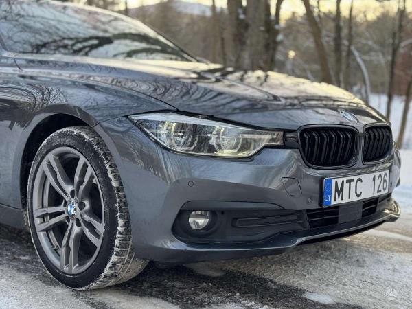 Grey BMW 320 2018 in Marijampole, with an engine capacity of 2.00 L and mileage of 297 thousand km for 12800 €, photo 10 on AUTOMOTO.COM.LV
