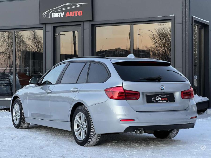 Pelēks BMW 320 2018 Kėdainiai, ar dzinēja tilpumu 2.00 L un nobraukumu 294 tūkst. km par 11350 €, foto 9 vietnē AUTOMOTO.COM.LV