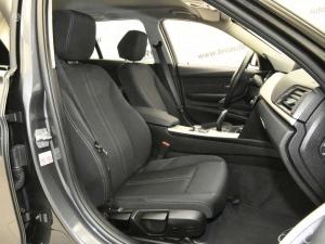 Pelēks BMW 320 2018 Viļņa, ar dzinēja tilpumu 2.00 L un nobraukumu 100 tūkst. km par 11900 €, foto 9 vietnē AUTOMOTO.COM.LV