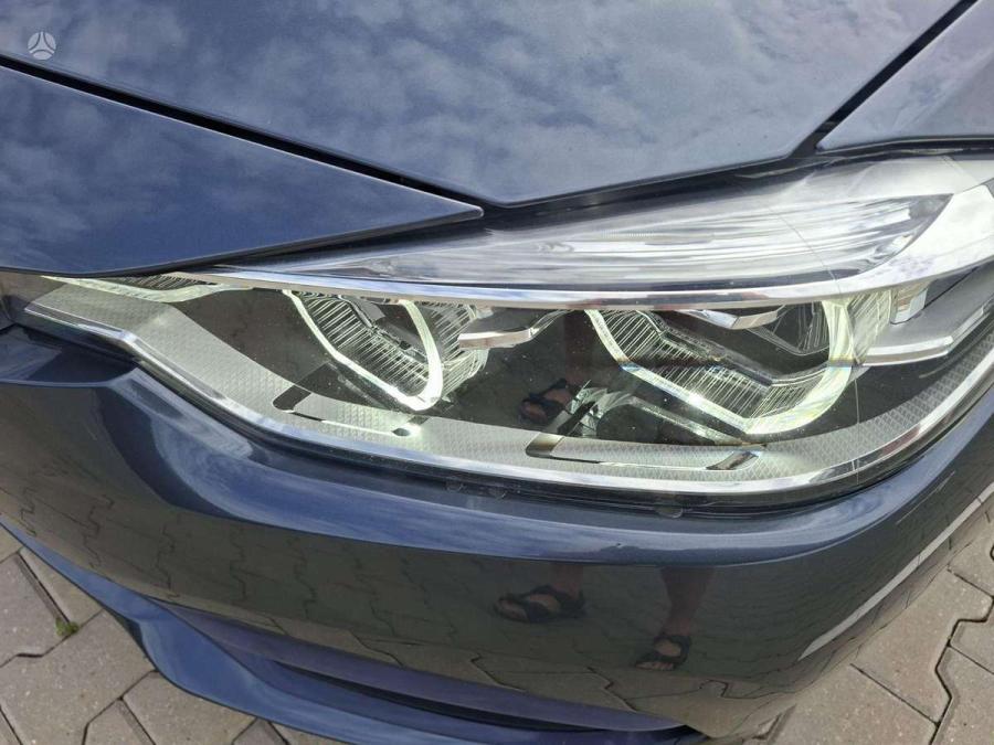 Grey BMW 320 2018 in Kaunas, with an engine capacity of 2.00 L and mileage of 280 thousand km for 9750 €, photo 9 on AUTOMOTO.COM.LV