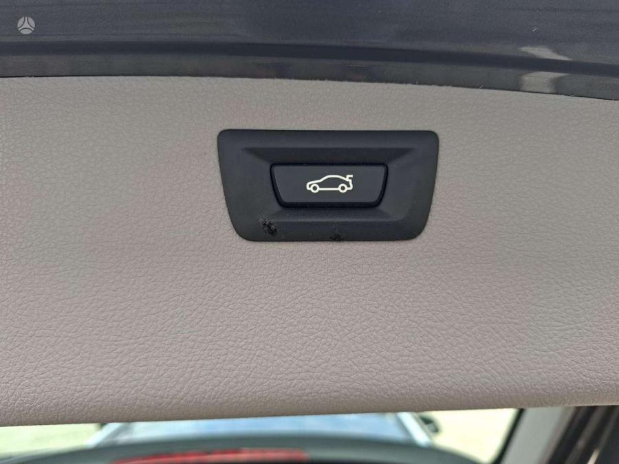 Grey BMW 320 2018 in Kaunas, with an engine capacity of 2.00 L and mileage of 280 thousand km for 9750 €, photo 11 on AUTOMOTO.COM.LV