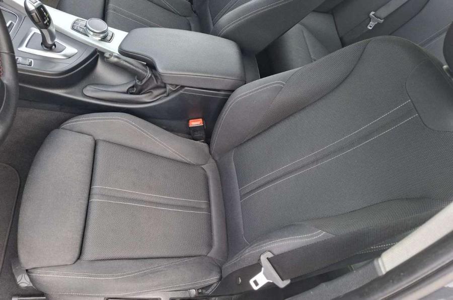 Grey BMW 320 2018 in Kaunas, with an engine capacity of 2.00 L and mileage of 280 thousand km for 9750 €, photo 20 on AUTOMOTO.COM.LV