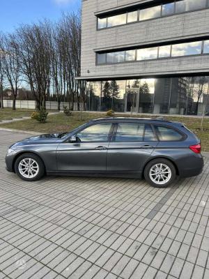 Grey BMW 320 2019 in Kaunas, with an engine capacity of 2.00 L and mileage of 246 thousand km for 12490 €, photo 4 on AUTOMOTO.COM.LV
