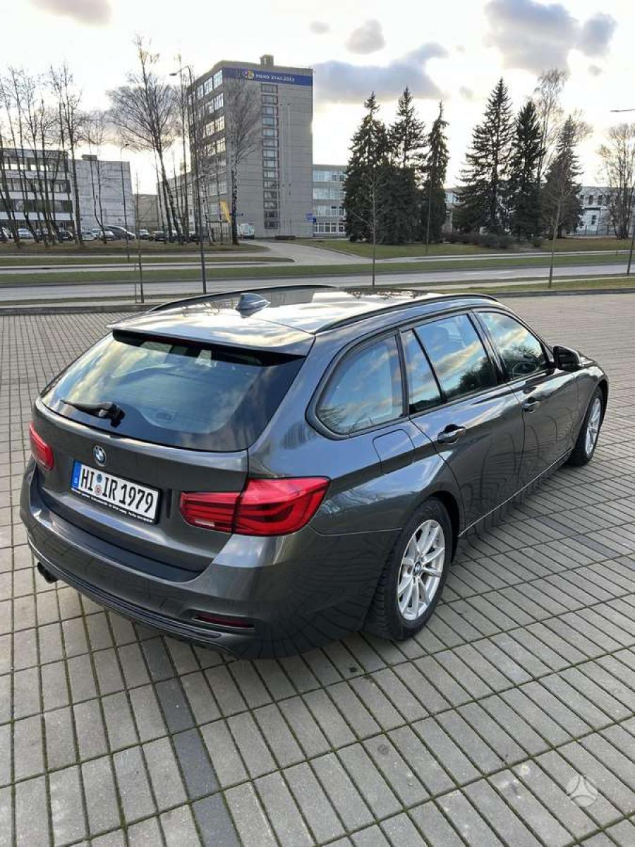 Grey BMW 320 2019 in Kaunas, with an engine capacity of 2.00 L and mileage of 246 thousand km for 12490 €, photo 10 on AUTOMOTO.COM.LV