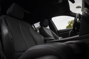 Grey BMW 320 2019 in Riga, with an engine capacity of 2.00 L and mileage of 212 thousand km for 17900 €, photo 14 on AUTOMOTO.COM.LV