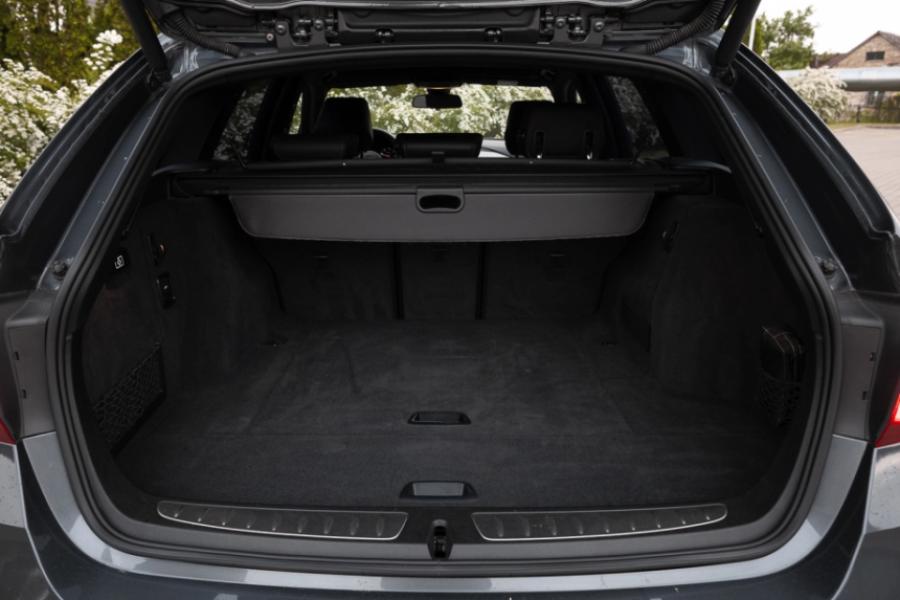 Grey BMW 320 2019 in Riga, with an engine capacity of 2.00 L and mileage of 212 thousand km for 17900 €, photo 27 on AUTOMOTO.COM.LV