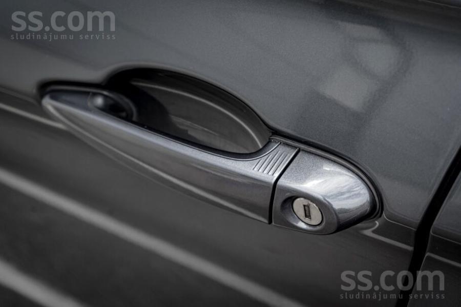 Grey BMW 320 2019 in Riga, with an engine capacity of 2.00 L and mileage of 206 thousand km for 12990 €, photo 10 on AUTOMOTO.COM.LV