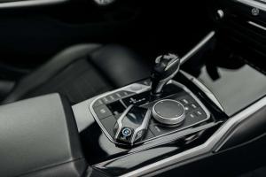 Pelēks BMW 320 2019 Plungė, ar dzinēja tilpumu 2.00 L un nobraukumu 153 tūkst. km par 22900 €, foto 30 vietnē AUTOMOTO.COM.LV