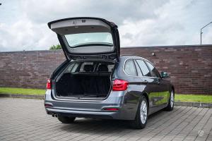 Grey BMW 320 2019 in Marijampole, with an engine capacity of 2.00 L and mileage of 286 thousand km for 11750 €, photo 14 on AUTOMOTO.COM.LV