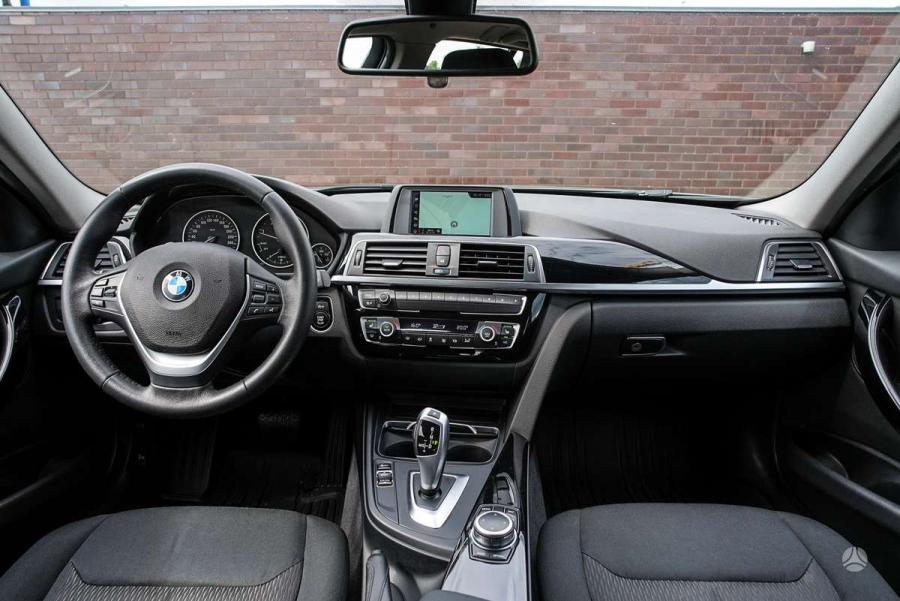 Grey BMW 320 2019 in Marijampole, with an engine capacity of 2.00 L and mileage of 286 thousand km for 11750 €, photo 17 on AUTOMOTO.COM.LV
