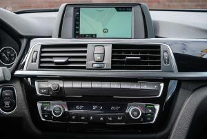 Grey BMW 320 2019 in Marijampole, with an engine capacity of 2.00 L and mileage of 286 thousand km for 11750 €, photo 20 on AUTOMOTO.COM.LV