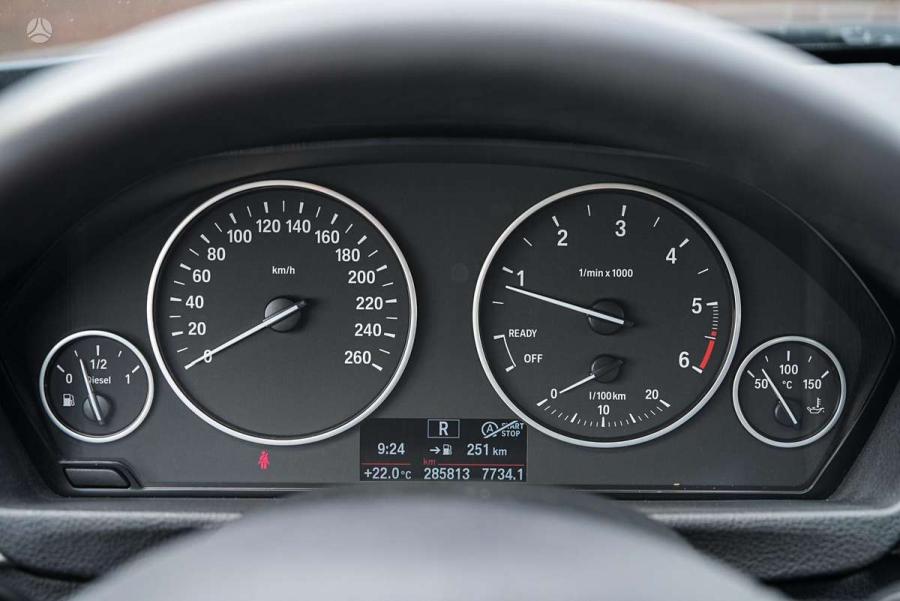 Grey BMW 320 2019 in Marijampole, with an engine capacity of 2.00 L and mileage of 286 thousand km for 11750 €, photo 24 on AUTOMOTO.COM.LV