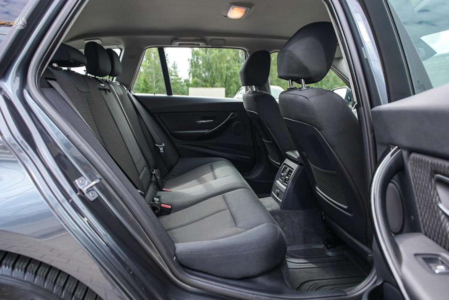Grey BMW 320 2019 in Marijampole, with an engine capacity of 2.00 L and mileage of 286 thousand km for 11750 €, photo 34 on AUTOMOTO.COM.LV