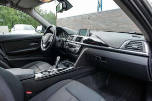 Grey BMW 320 2019 in Marijampole, with an engine capacity of 2.00 L and mileage of 286 thousand km for 11750 €, photo 36 on AUTOMOTO.COM.LV