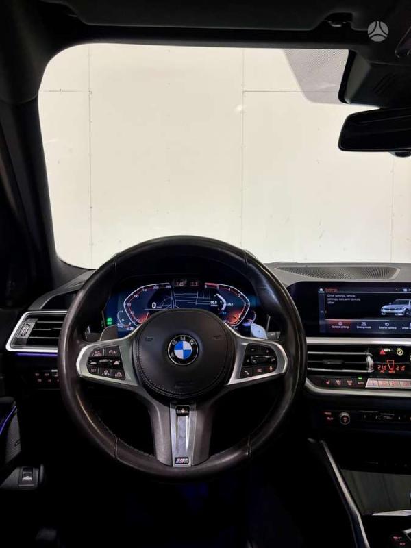 Pelēks BMW 320 2019 Klaipėda, ar dzinēja tilpumu 2.00 L un nobraukumu 153 tūkst. km par 21900 €, foto 2 vietnē AUTOMOTO.COM.LV