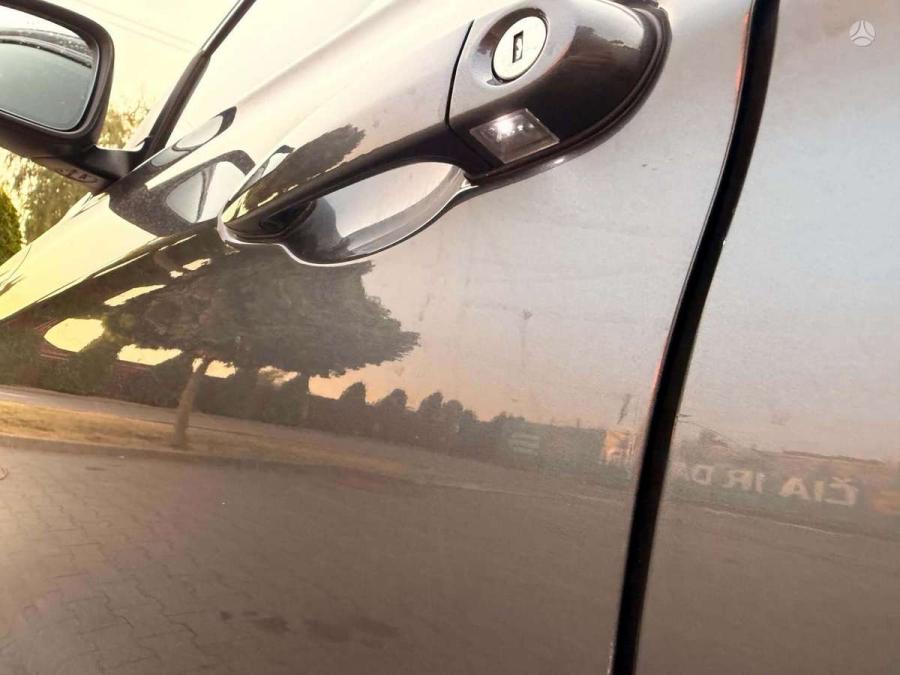 Pelēks BMW 320 2019 Jonava, ar dzinēja tilpumu 2.00 L un nobraukumu 260 tūkst. km par 12000 €, foto 5 vietnē AUTOMOTO.COM.LV