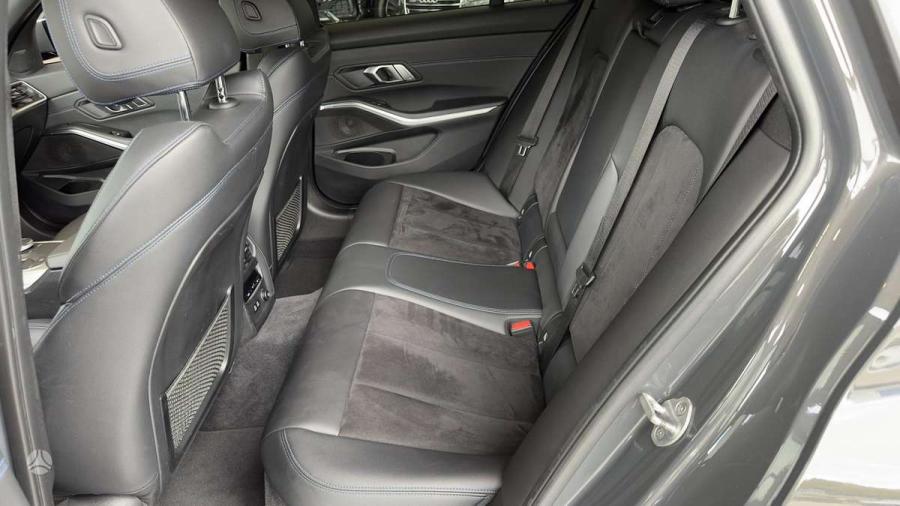 Pelēks BMW 320 2019 Marijampole, ar dzinēja tilpumu 2.00 L un nobraukumu 213 tūkst. km par 20999 €, foto 18 vietnē AUTOMOTO.COM.LV