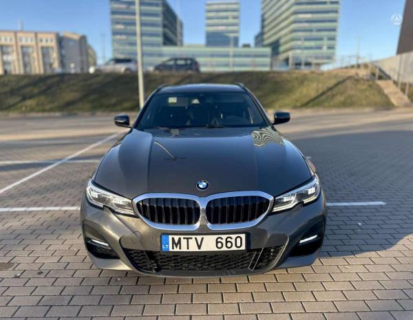 Grey BMW 320 2020 in Vilnius, with an engine capacity of 2.00 L and mileage of 252 thousand km for 19500 €, photo 4 on AUTOMOTO.COM.LV