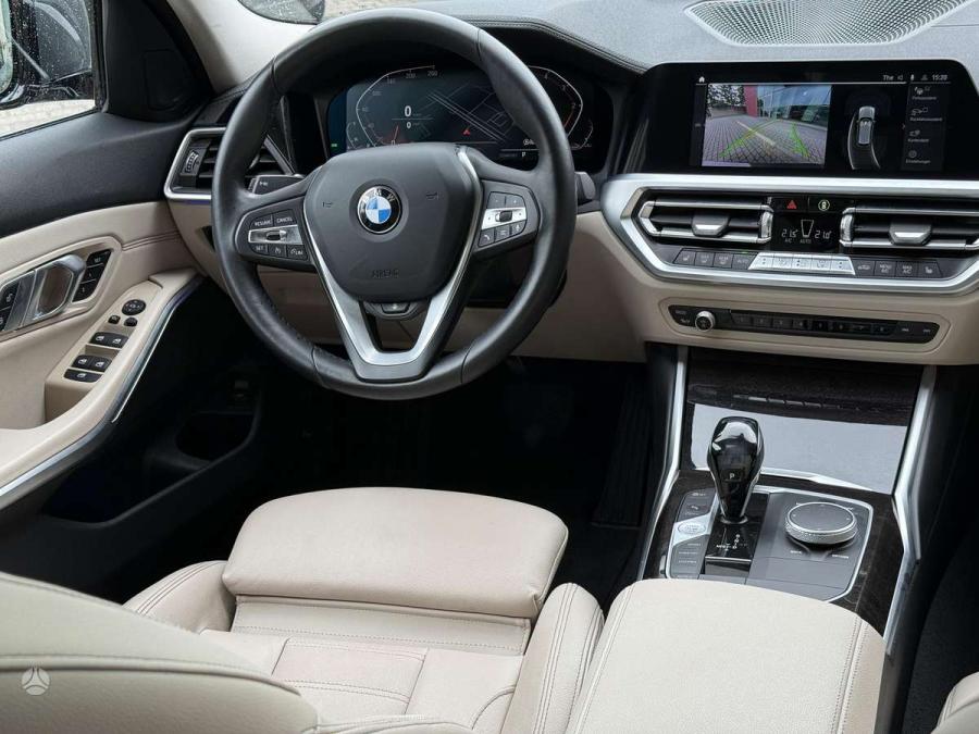 Grey BMW 320 2020 in Klaipeda, with an engine capacity of 0.00 L and mileage of 164 thousand km for 21700 €, photo 18 on AUTOMOTO.COM.LV