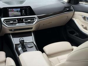 Grey BMW 320 2020 in Klaipeda, with an engine capacity of 0.00 L and mileage of 164 thousand km for 21700 €, photo 20 on AUTOMOTO.COM.LV