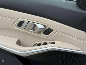 Pelēks BMW 320 2020 Klaipėda, ar dzinēja tilpumu 0.00 L un nobraukumu 164 tūkst. km par 21400 €, foto 31 vietnē AUTOMOTO.COM.LV
