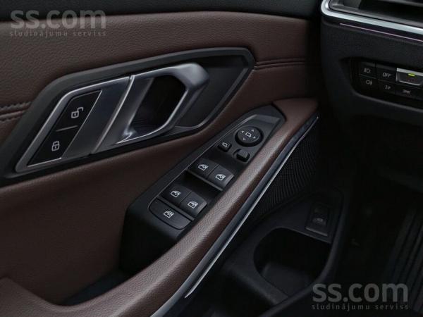 Pelēks BMW 320 2021 Kuldīga, ar dzinēja tilpumu 2.00 L un nobraukumu 179 tūkst. km par 22000 €, foto 9 vietnē AUTOMOTO.COM.LV