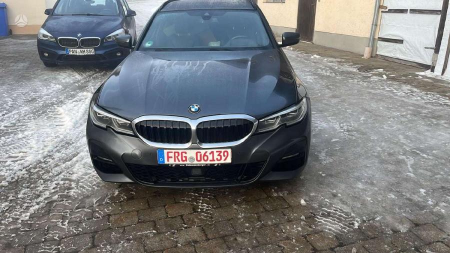 Grey BMW 320 2021 in Panevezys, with an engine capacity of 2.00 L and mileage of 260 thousand km for 18200 €, photo 1 on AUTOMOTO.COM.LV