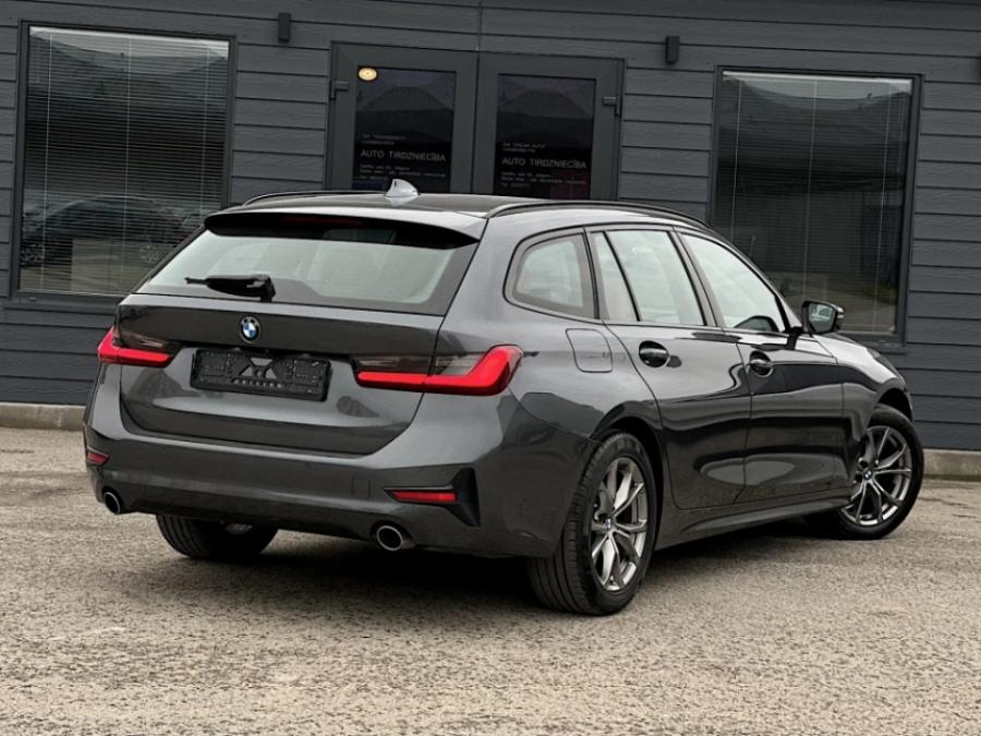 Grey BMW 320 2021 in Riga, with an engine capacity of 2.00 L and mileage of 198 thousand km for 18950 €, photo 5 on AUTOMOTO.COM.LV