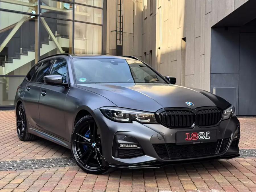 Grey BMW 320 2021 in Riga, with an engine capacity of 2.00 L and mileage of 172 thousand km for 22500 €, photo 1 on AUTOMOTO.COM.LV